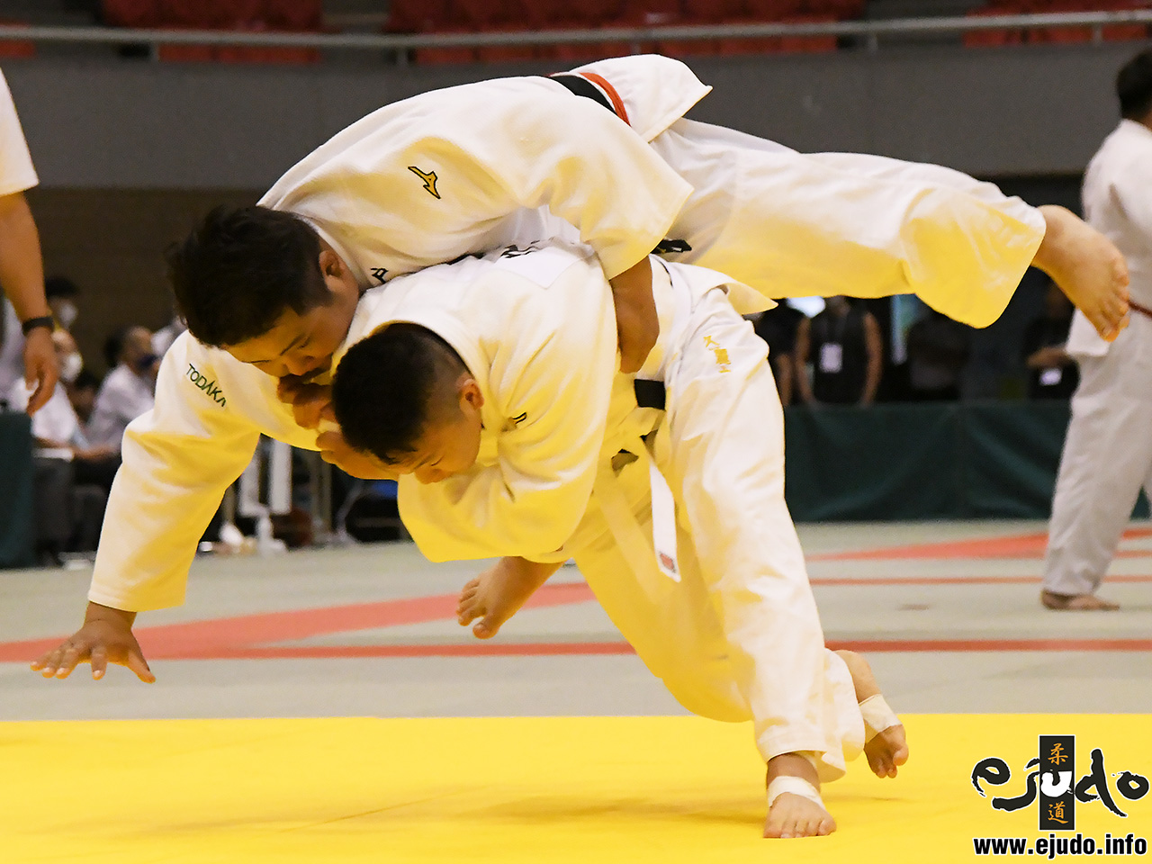 【レポート】久保麗央が優勝、決勝は僅か9秒の背負投「一本」／第52回全日本実業柔道個人選手権大会・男子22歳未満 | eJudo