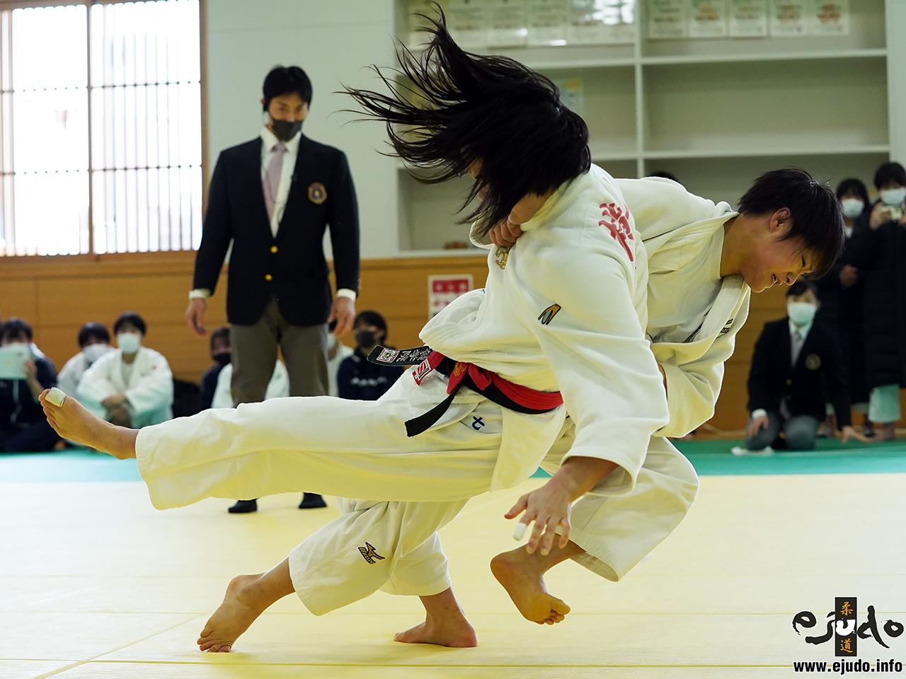 【ニュース】桐蔭学園が3連覇、決勝は横須賀学院を下す／第45回全国高等学校柔道選手権・神奈川県予選(女子団体) | eJudo