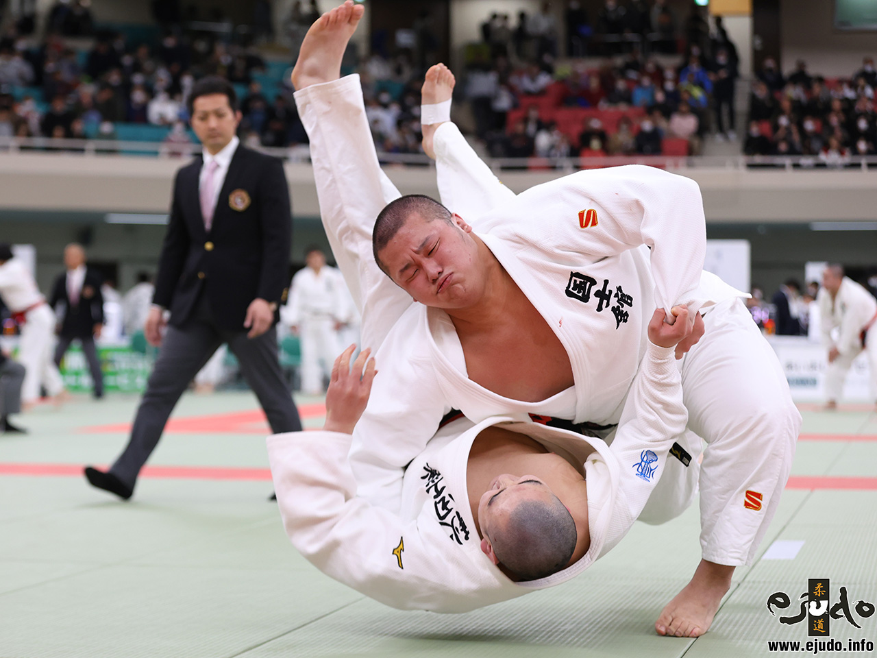 【レポート】国士舘、埼玉栄との天王山制してベスト4へ／第45回全国高等学校柔道選手権大会・男子団体戦マッチレポート① Aブロック | eJudo