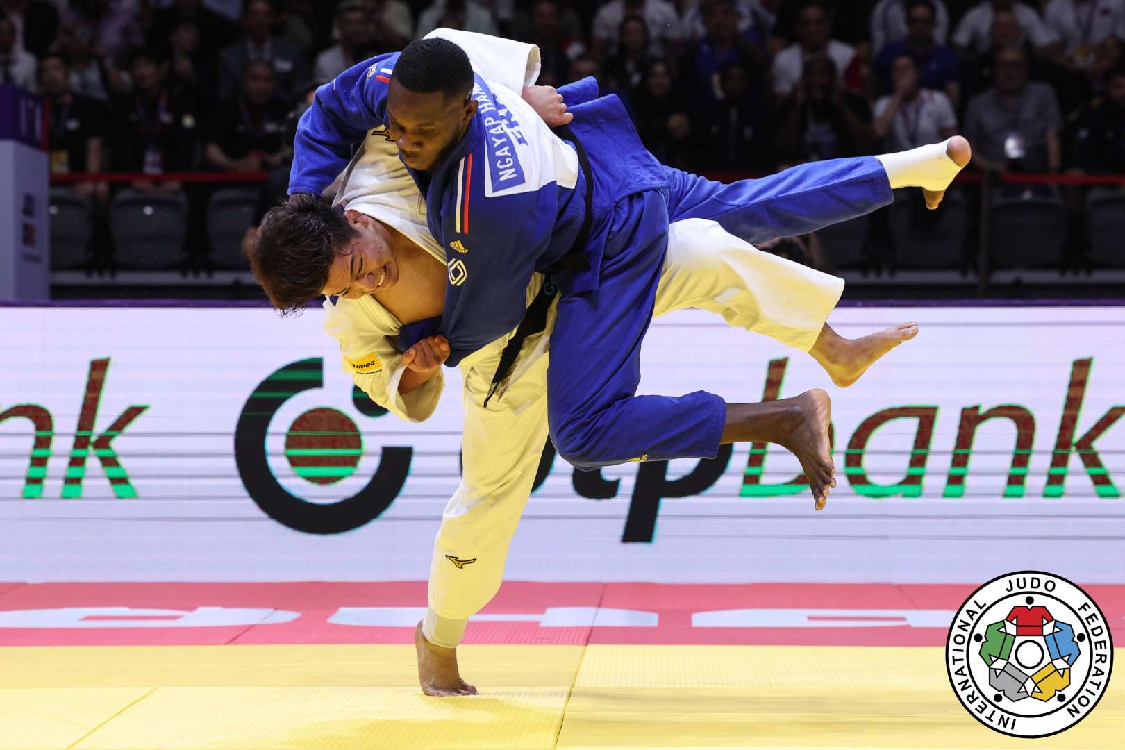 【速報レポート】日本が薄氷の6連覇、フランスはミス連発で涙呑む／ドーハ世界柔道選手権2023・男女混合団体戦 | eJudo