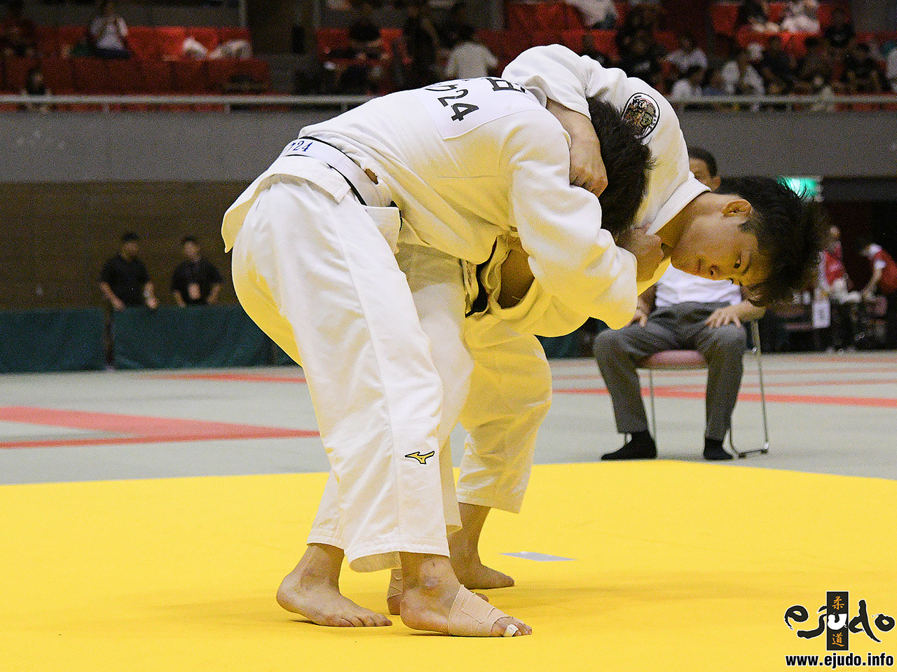 【レポート】内村秀資、全試合一本勝ちで実業デビュー戦飾る／第53回全日本実業柔道個人選手権大会・男子73kg級 | eJudo