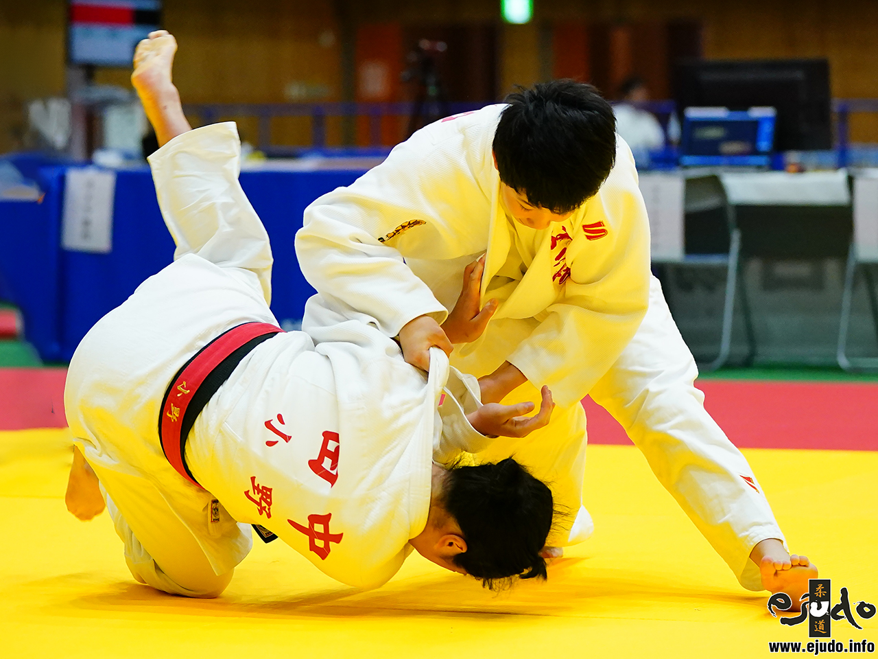 【速報レポート】本命・友田幸葵が「一本」連発で初優勝、決勝は田中ひかりとの激戦を制す／第55回全国中学校柔道大会・女子70kg級 | eJudo