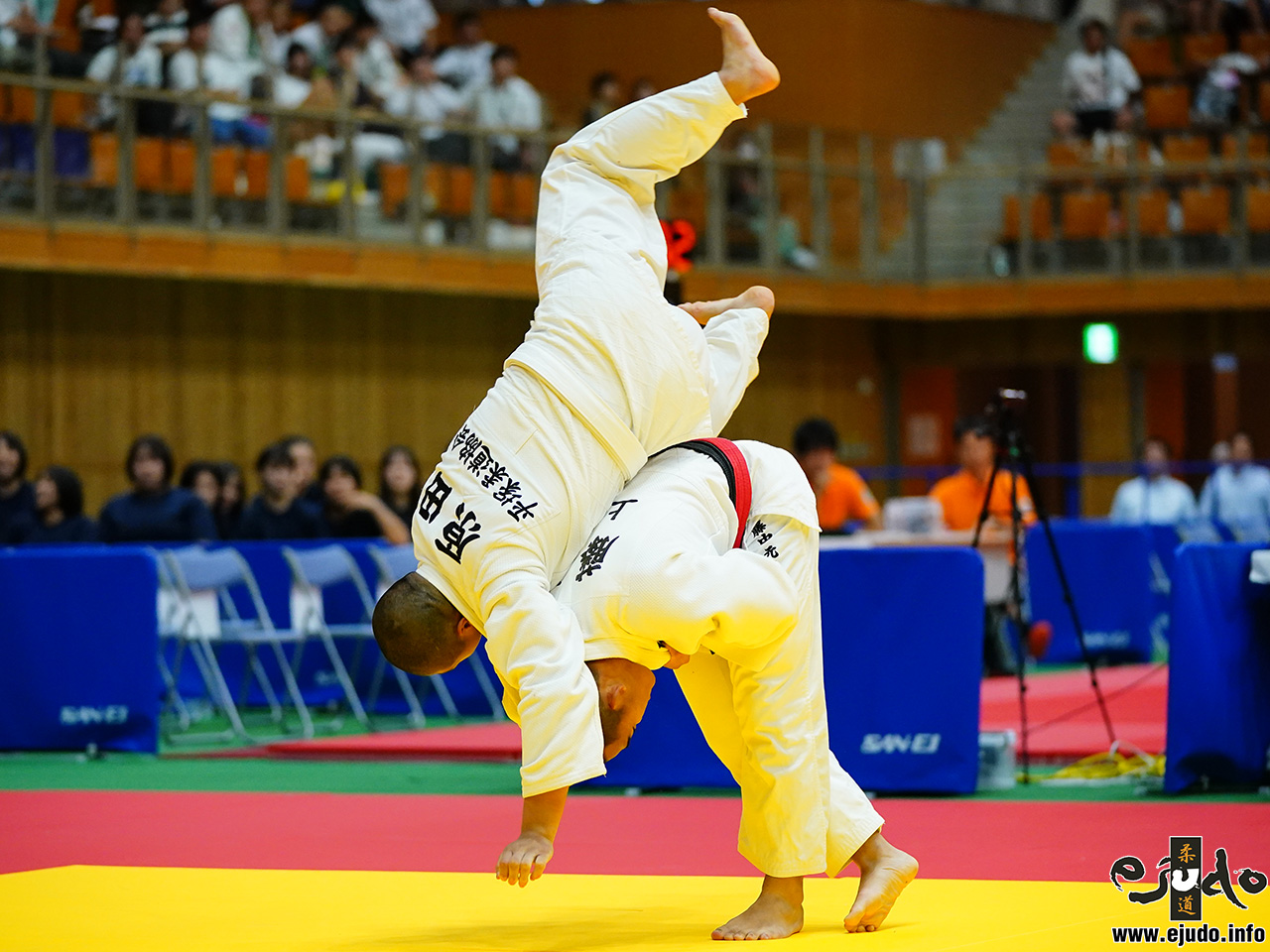 【ニュース】藤中元気オール「一本」で73kg級制覇、最重量級は岡本煌栄が制す／第55回全国中学校柔道大会男子個人戦 | eJudo