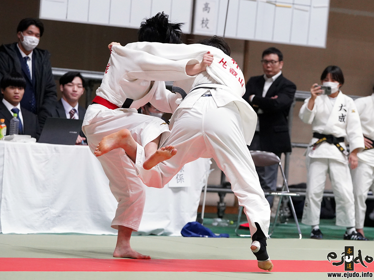 【ニュース】比叡山高強し、無失点で優勝飾る／第41回若潮杯武道大会・女子 | eJudo