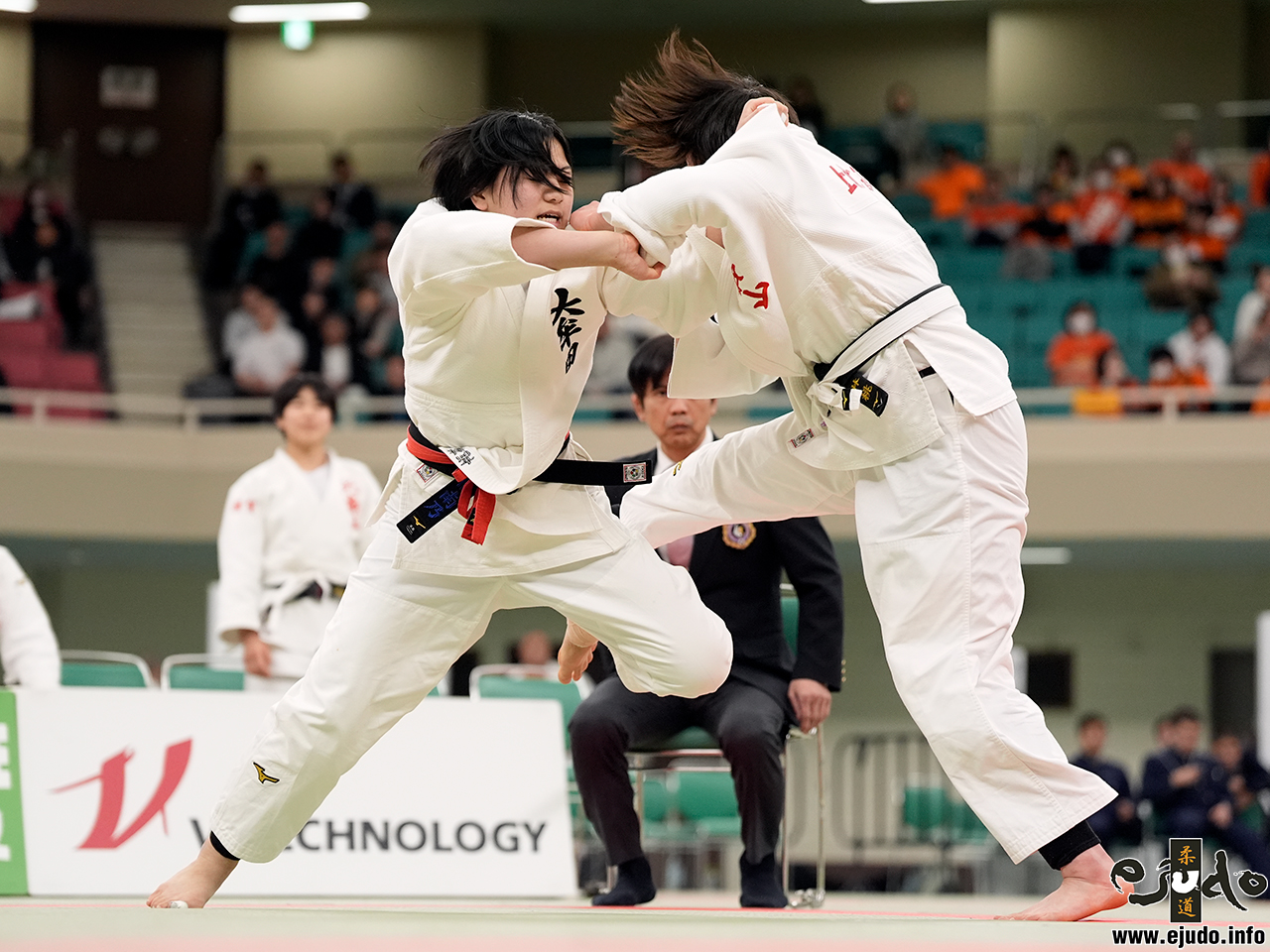 【ニュース】大牟田が初優勝、大将・髙橋南乃が全勝でチーム引っ張る／第47回全国高等学校柔道選手権大会 女子団体戦 | eJudo