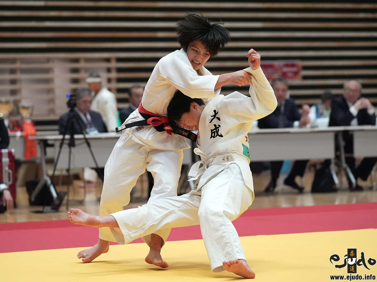 【レポート】3年連続「三冠」狙う五條東中が優勝、エース山川乃々夏軸に隙を見せず／第3回柔道マガジン杯全国中学生柔道大会・女子の部 | eJudo