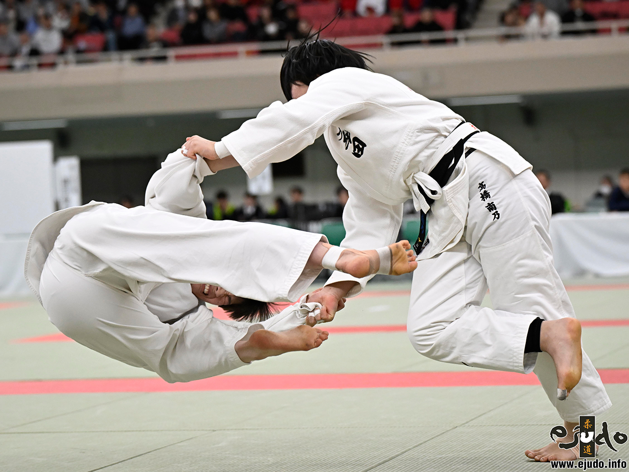 【レポート】髙橋南乃の全勝原動力に大牟田が初優勝、決勝は連覇狙う比叡山に逆転勝ち／第47回全国高等学校柔道選手権大会 女子団体戦②準決勝～決勝 | eJudo