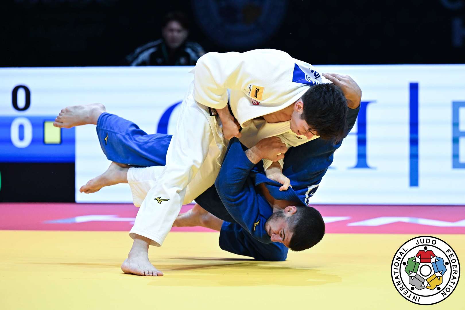 【ニュース】村尾三四郎、圧倒的な強さで初優勝飾る。決勝の同国対決は田嶋剛希を完封／ブダペスト世界柔道選手権2025 第5日男子(90kg級) | eJudo