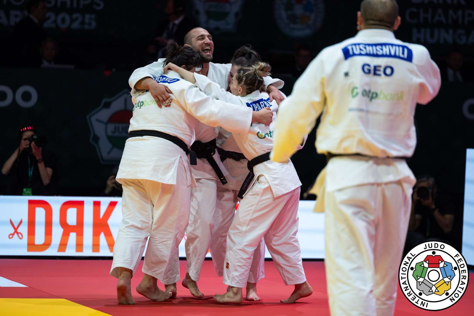 【ニュース】ジョージア歴史的な初優勝、日本は3位に終わる／ブダペスト世界柔道選手権2025 男女混合団体戦 | eJudo